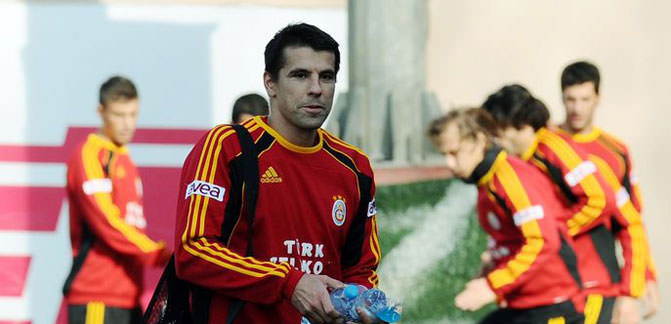 Milan Baros ilk 11’e - Son dakika Galatasaray haberleri - Fotomaç